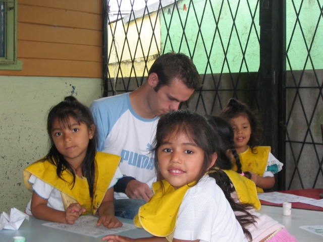 Volunteering with children in Costa Rica- South America Inside